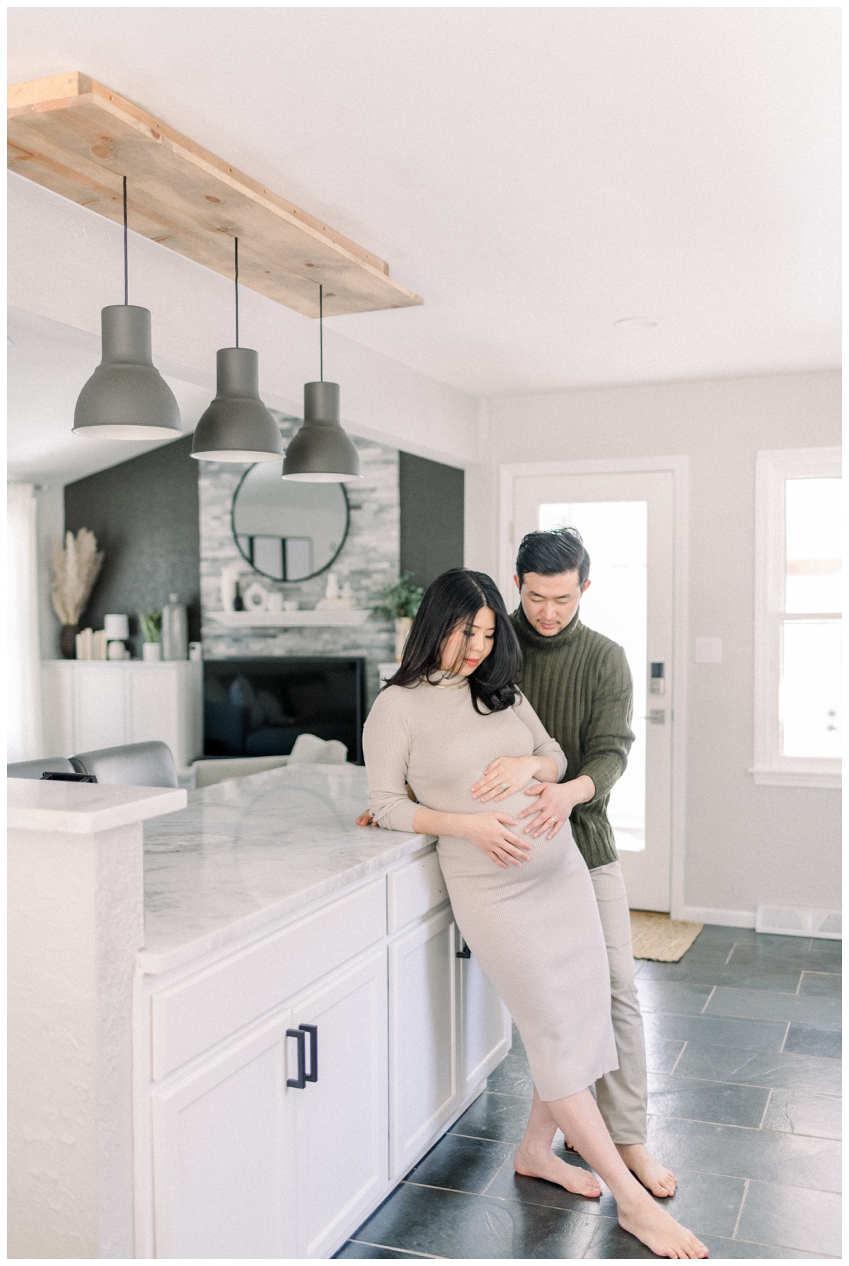 A Soft, Neutral At Home Maternity Session | Li Family - Lacey Rene Studios